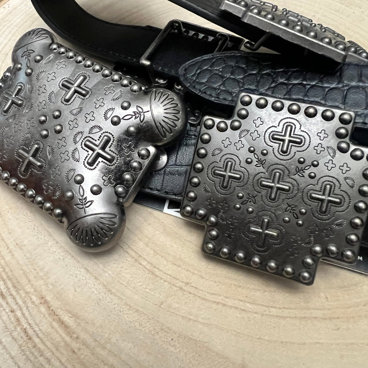 Black Gator Genuine Leather Cross Concho Western Belt – Cowhide and Conchos