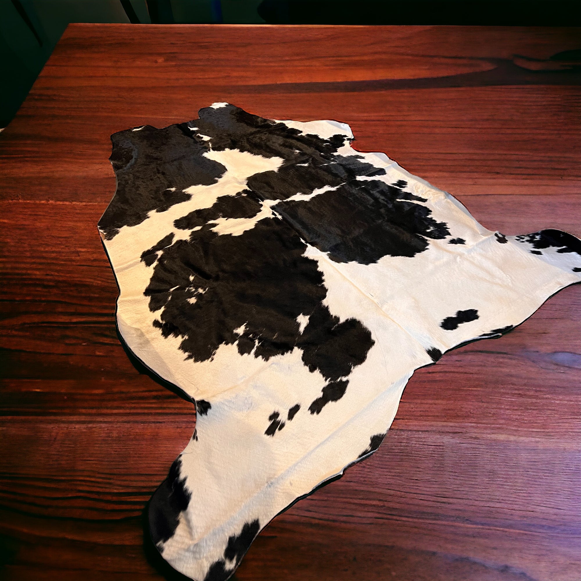 Cowhide Rugs & More – Cowhide and Conchos