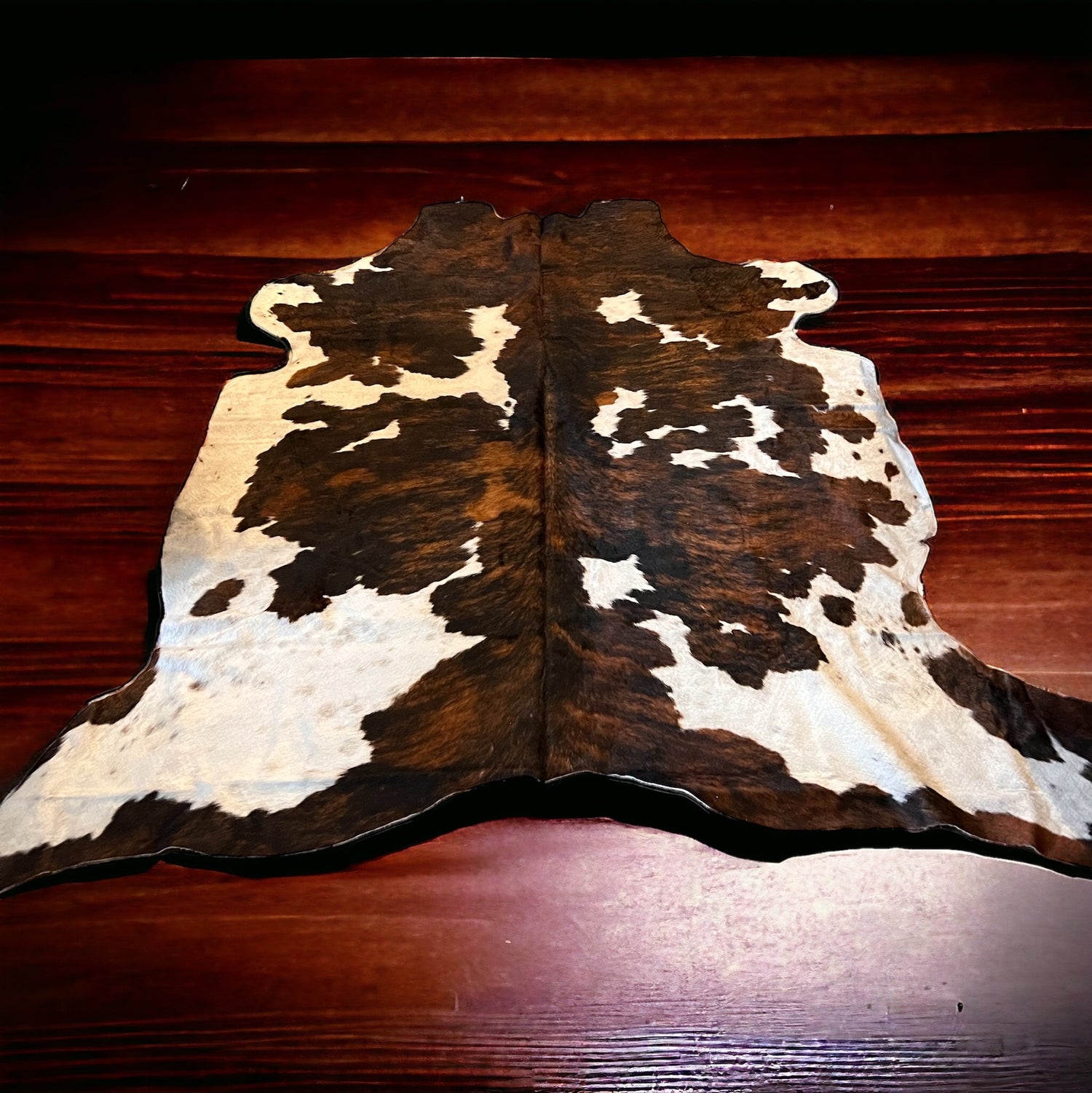 Cowhide Rugs & More – Cowhide and Conchos